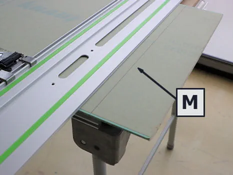 Gipskarton (rigips) frezen met een bovenfrees en gipskartonfrees